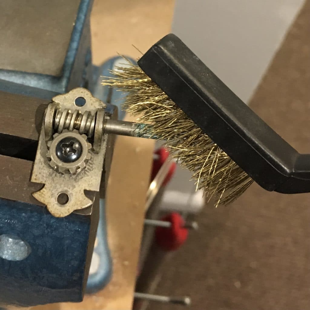 Replacing Crumbling Vintage Tuning Machine Buttons - Calico Guitarworks